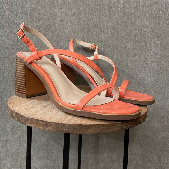 H by Halston | Shoes | H Halston Strappy Block Heel Sandals | Poshmark